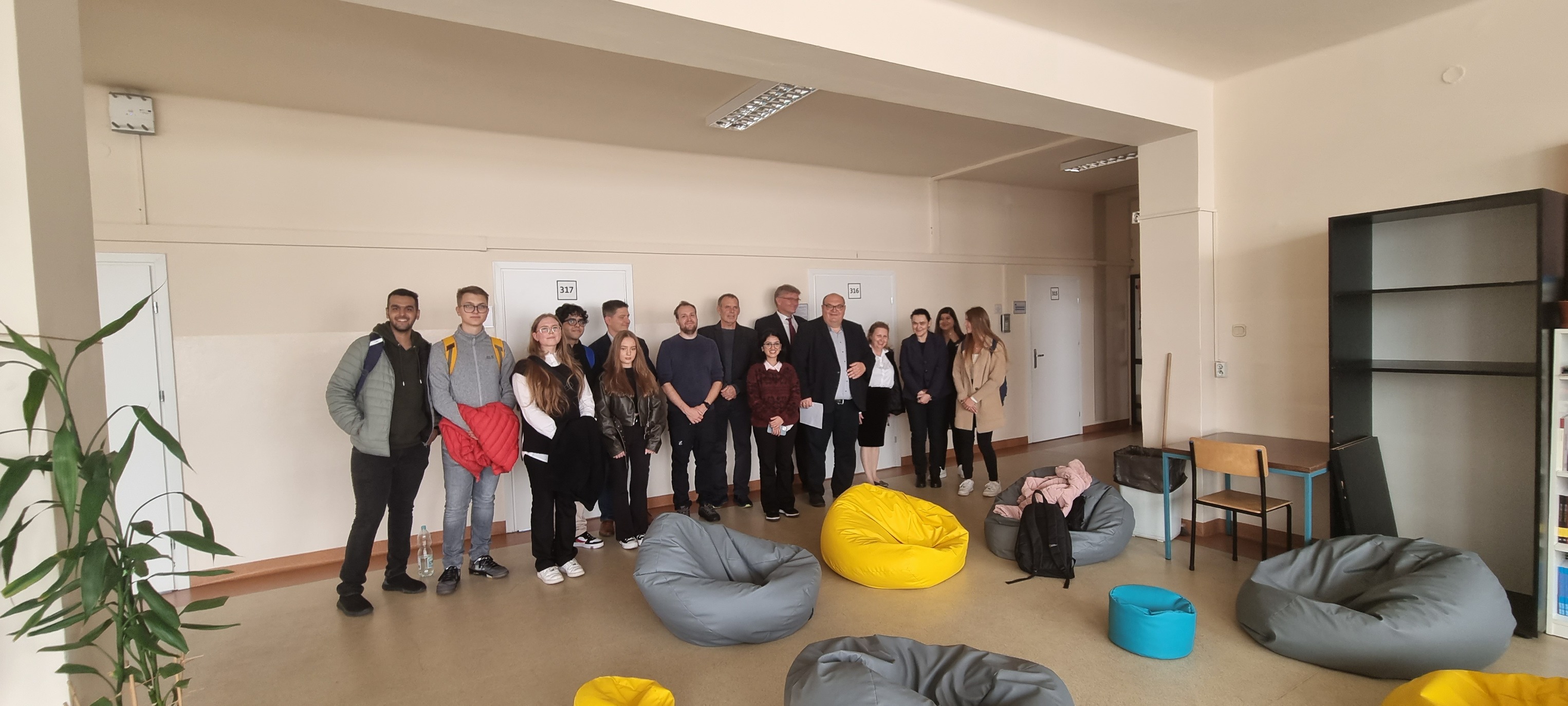 Spotkanie zagranicznych studentów z Władzami Kolegium Nauk Medycznych i ...