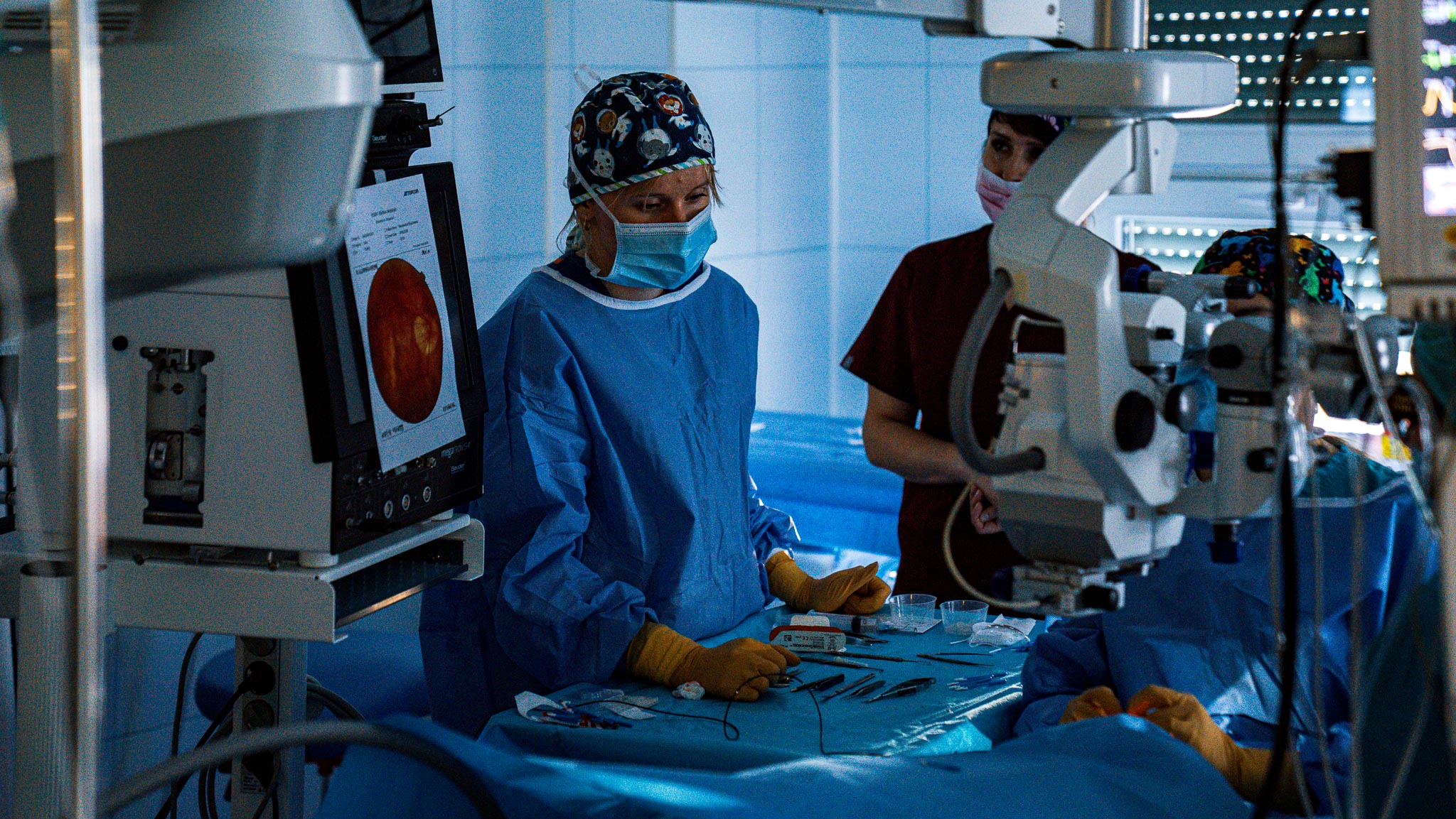 The first procedure in Poland using a new model of submacular plug ...