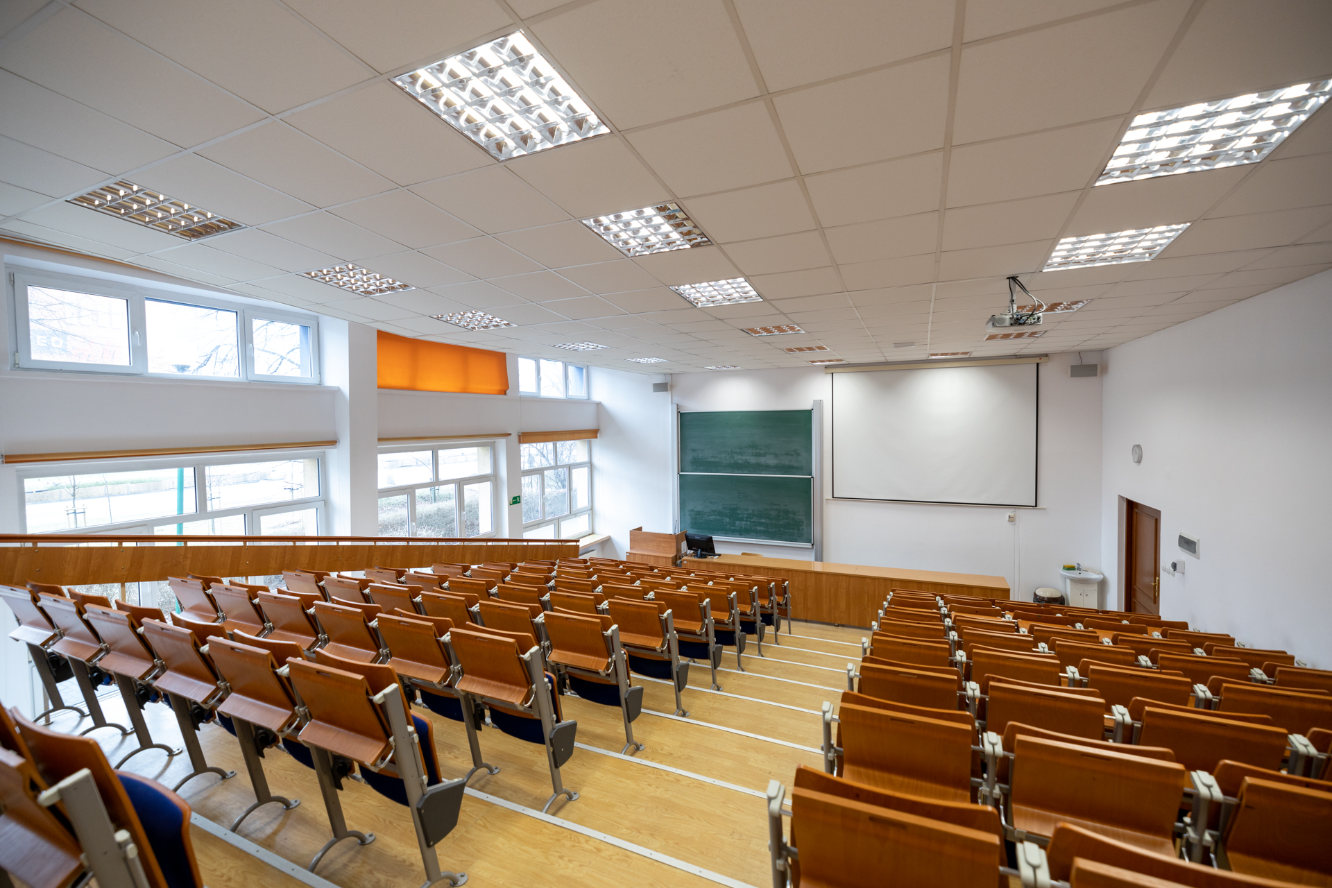 Kampus Rejtana, Budynek A3, Aula nr 2 - Uniwersytet Rzeszowski